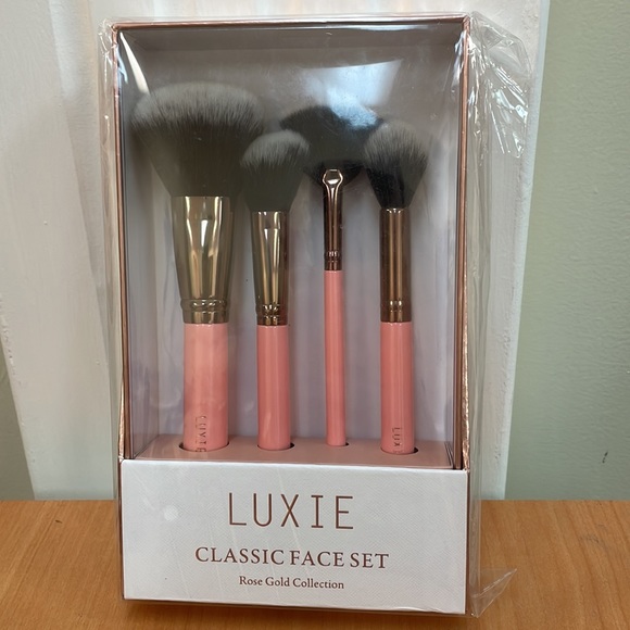 Luxie | Makeup | New Luxie Classic Face Brush Set Rose Gold Collection ...